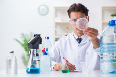 Ficha FISPQ: O que é e por que é tão importante? - Higiclear